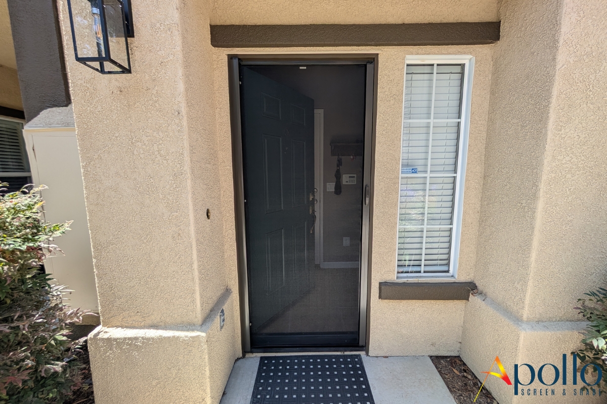 Case Study: Clean Look, Smooth Operation – Retractable Screen for a ...